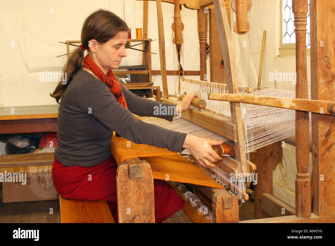 Rag weaving hi-res stock photography and images - Alamy