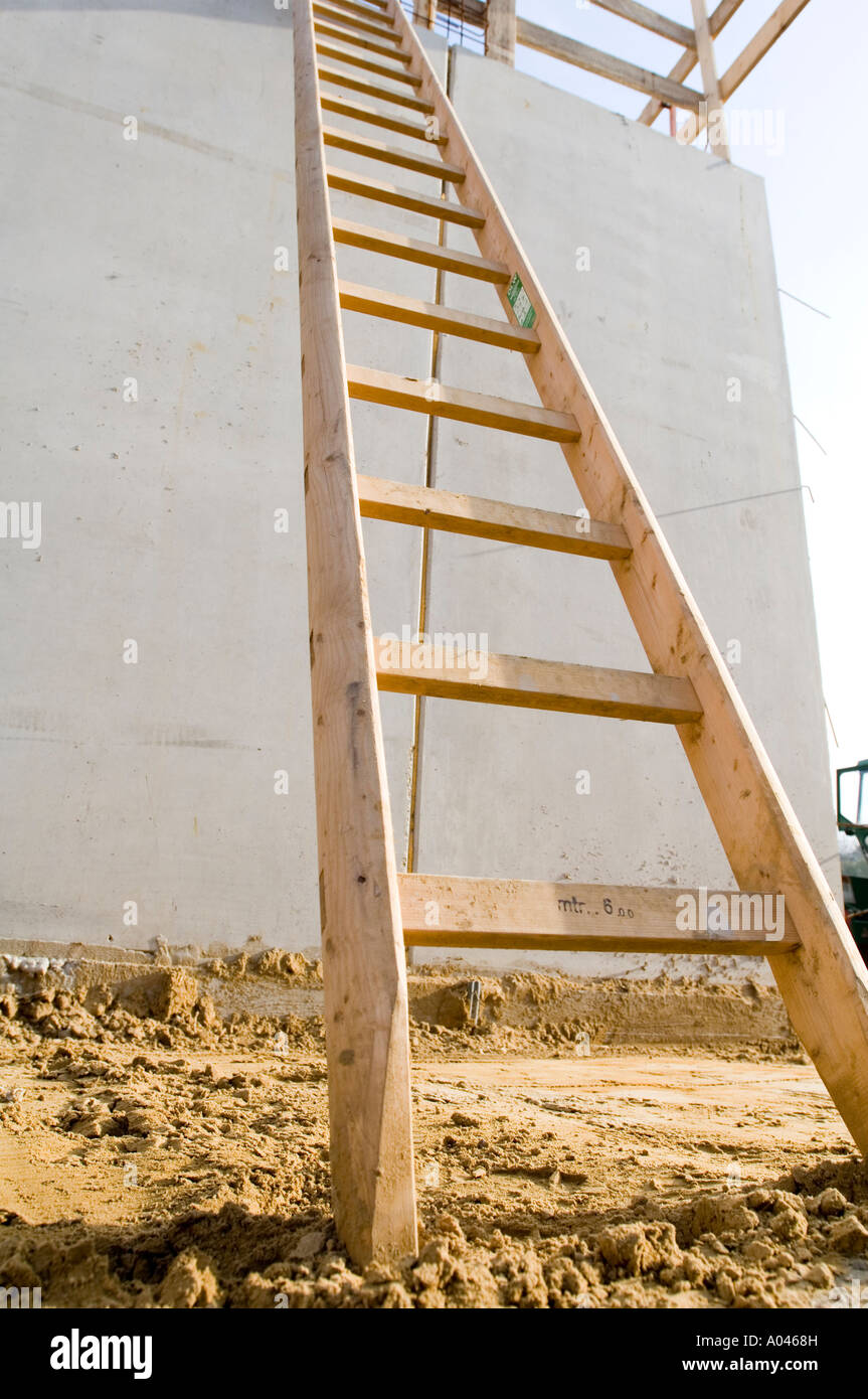Rungs of ladder hi-res stock photography and images - Alamy