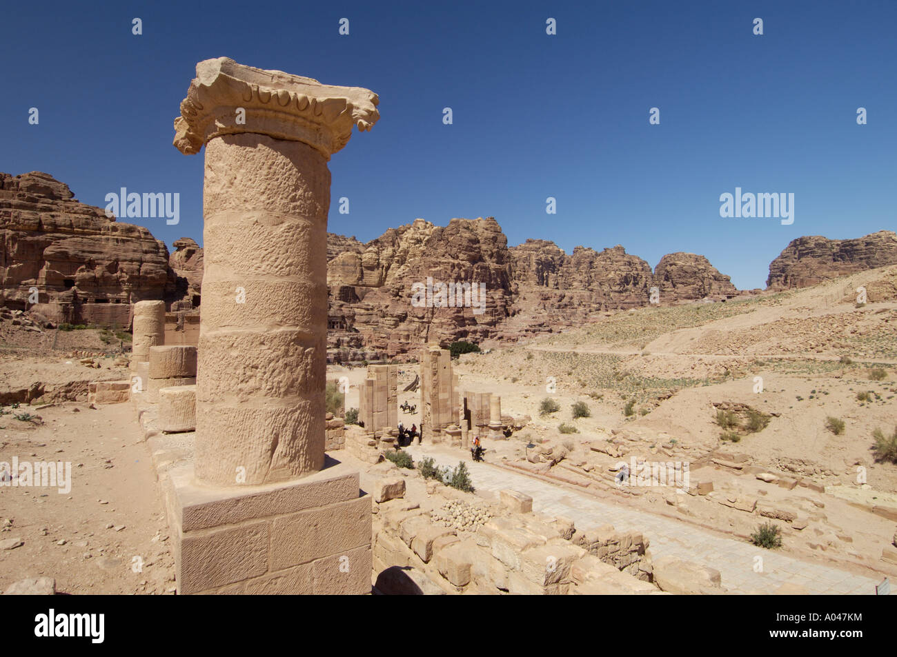 Jordan Petra the Arched Gate Stock Photo - Alamy