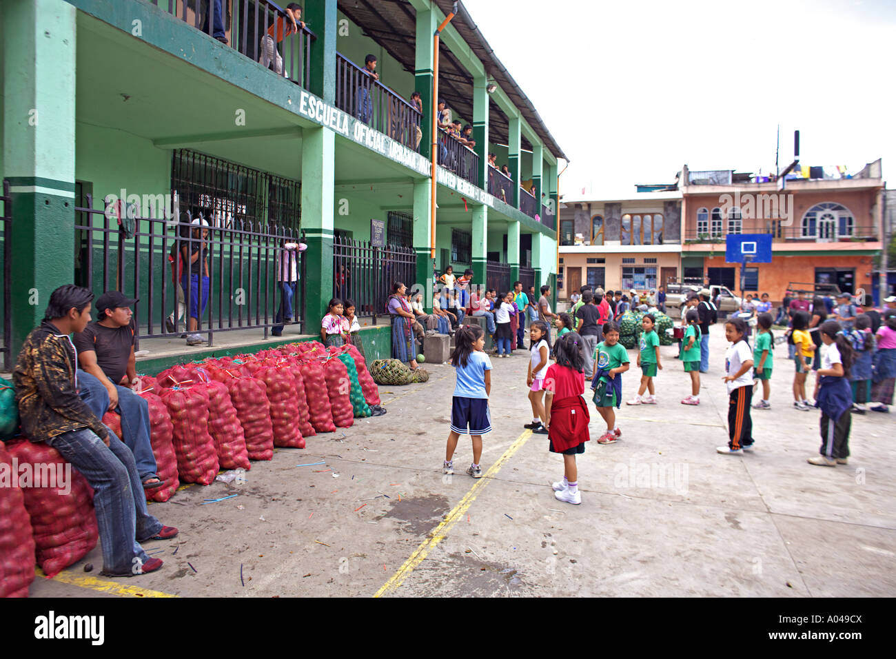 GUATEMALA PANAJACHEL Guatemalan school children practice for ...