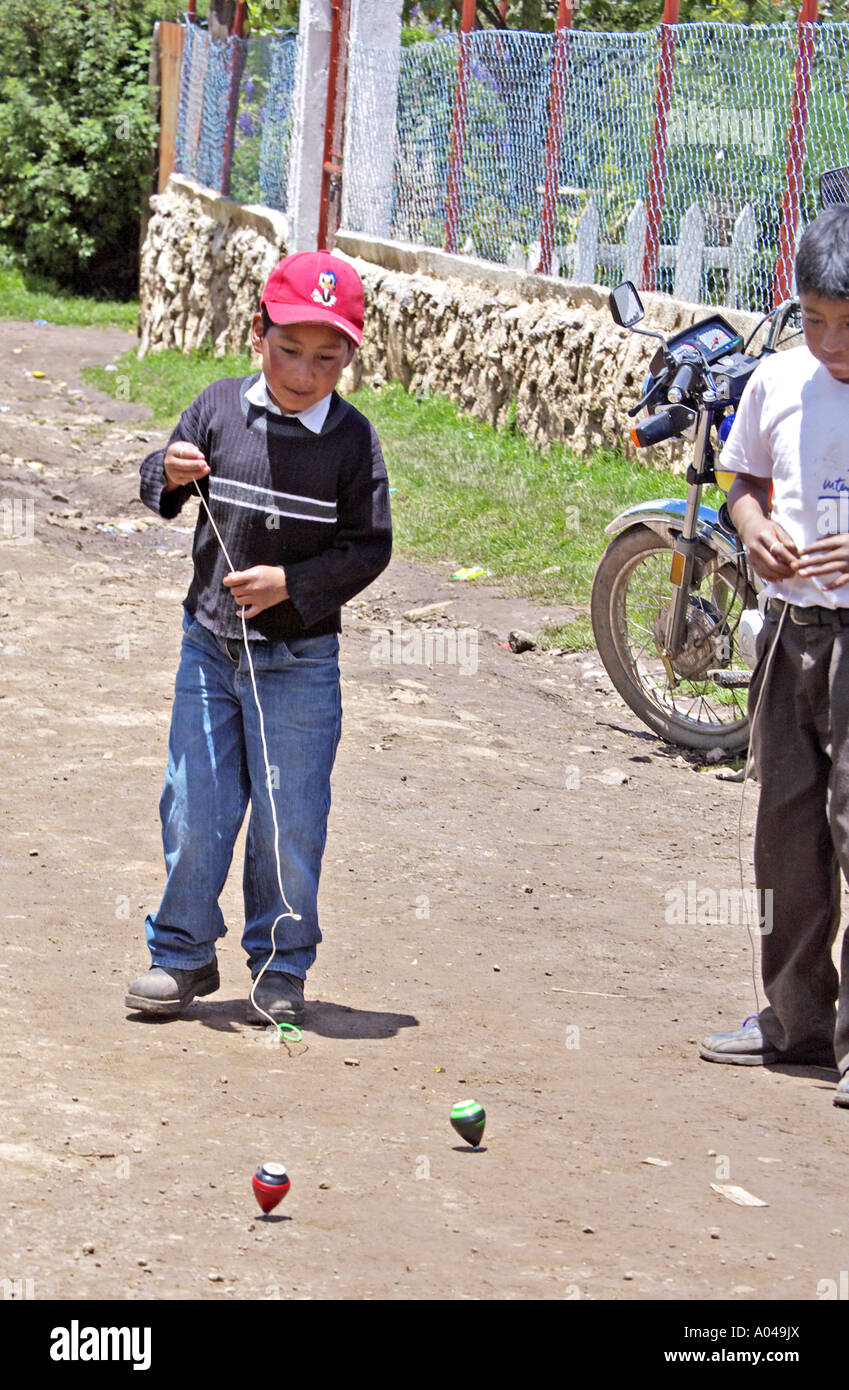 Trompo guatemala hi-res stock photography and images - Alamy
