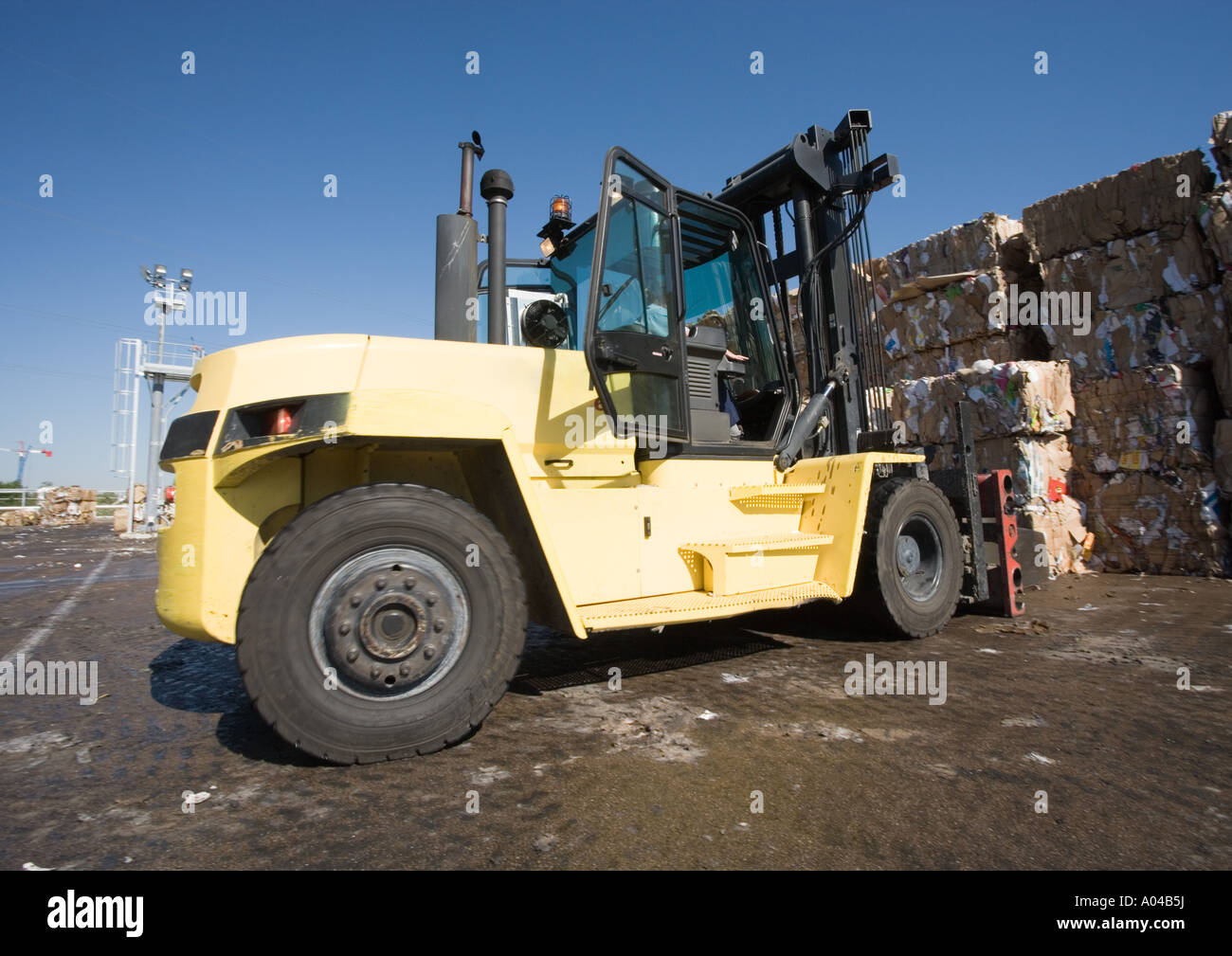 Front loading fork hi-res stock photography and images - Alamy