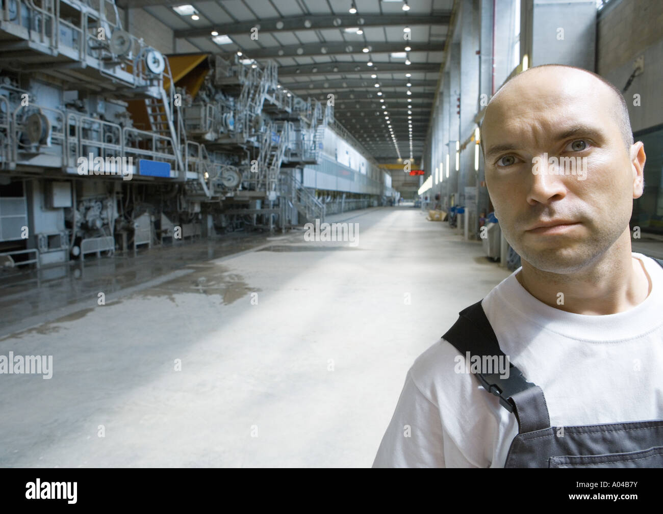 Factory worker, portrait Stock Photo - Alamy