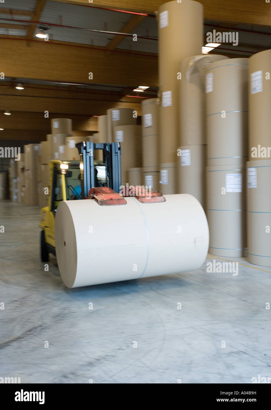 Paper rolls machines hi-res stock photography and images - Alamy