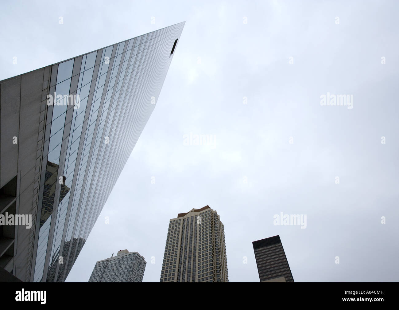 Skycrapers from below hi-res stock photography and images - Alamy