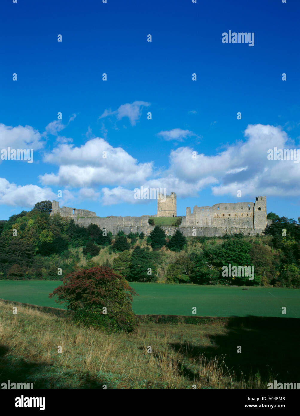 Richmond norman castle hi-res stock photography and images - Alamy