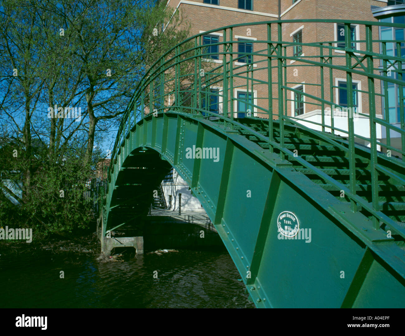 Two pin arch hi-res stock photography and images - Alamy