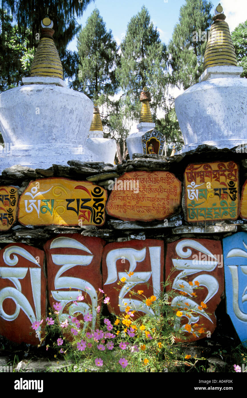 Chortens tashiding monastery hi-res stock photography and images - Alamy