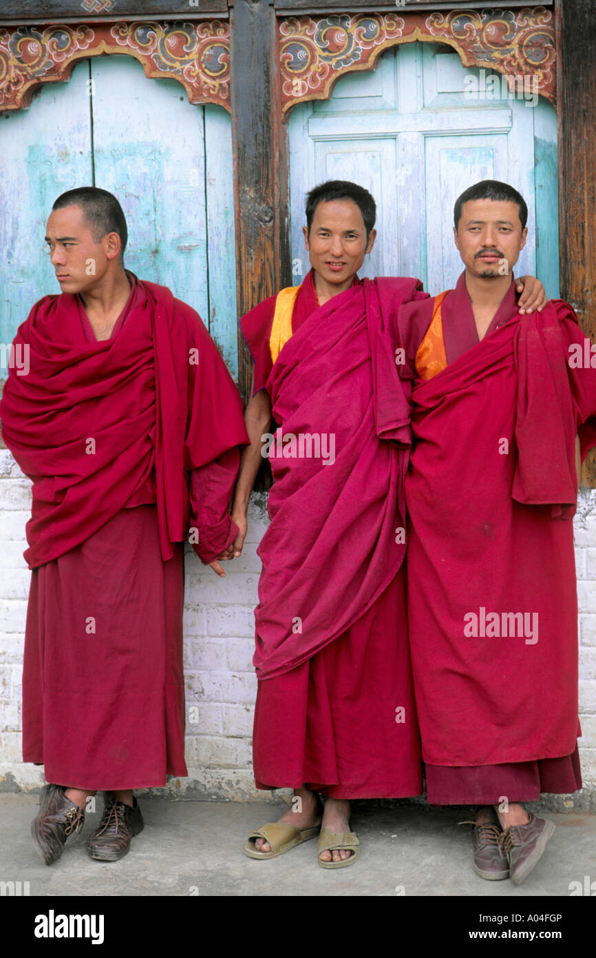 Bhutan Punakha buddhist monks Stock Photo - Alamy