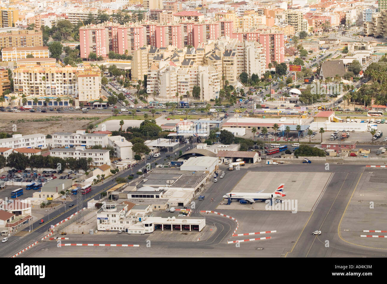 Gibraltar airport with Spanish Gibraltarian border crossing and La ...