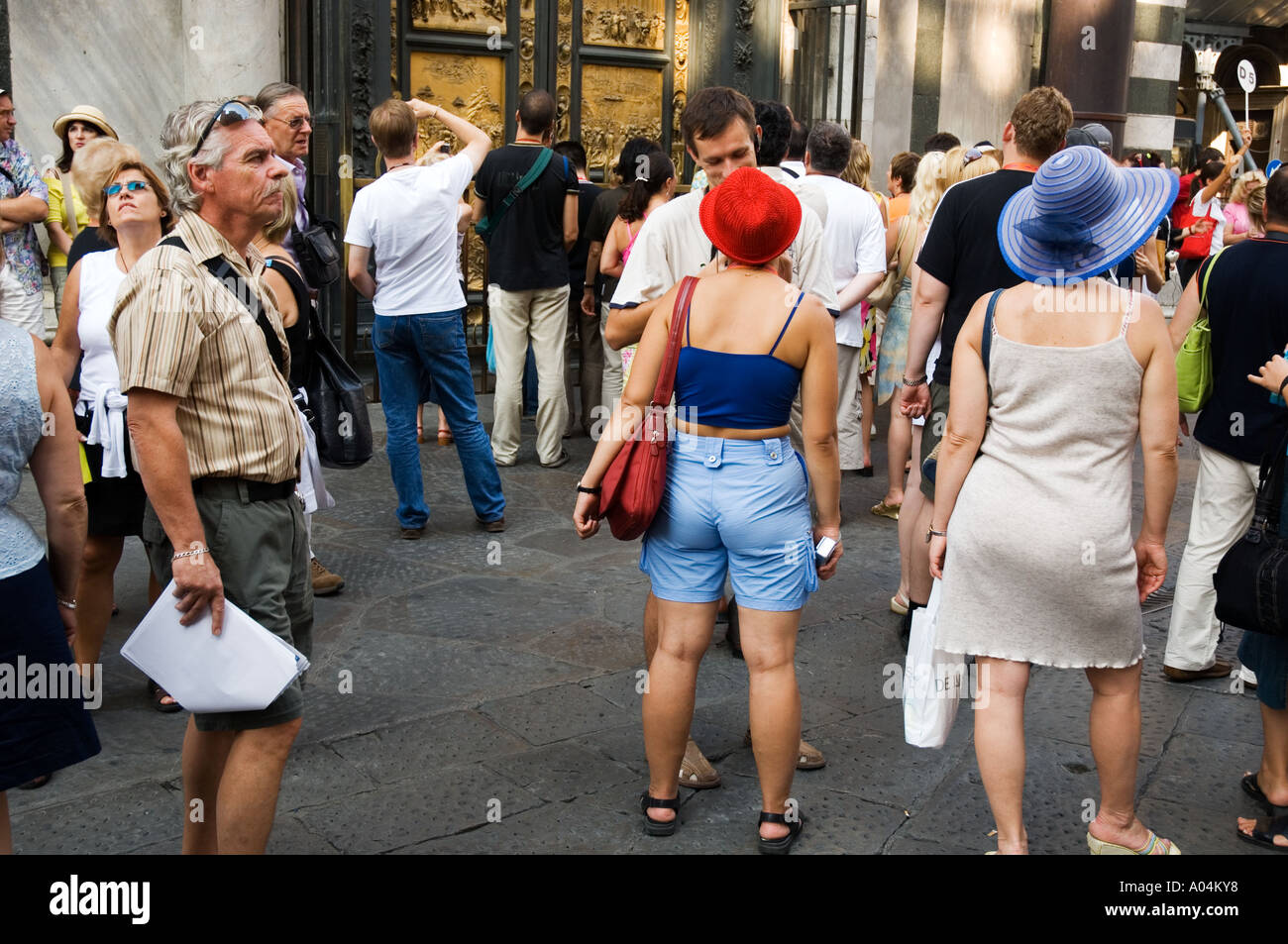 People looking in different directions hi-res stock photography and ...
