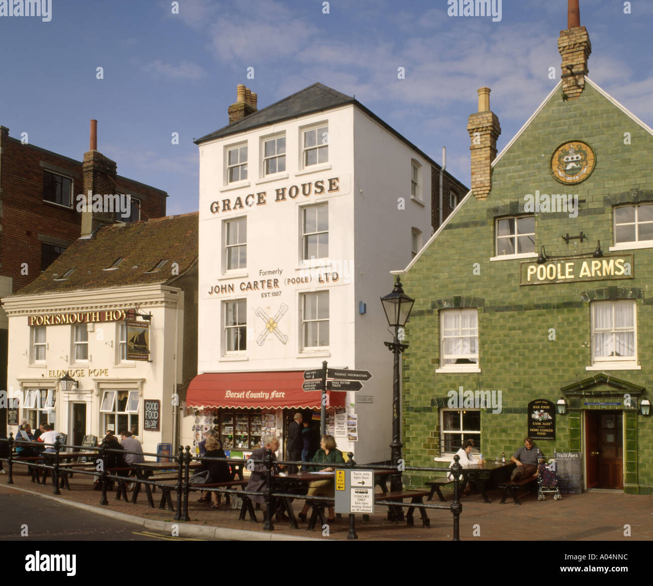Poole waterfront pub hi-res stock photography and images - Alamy