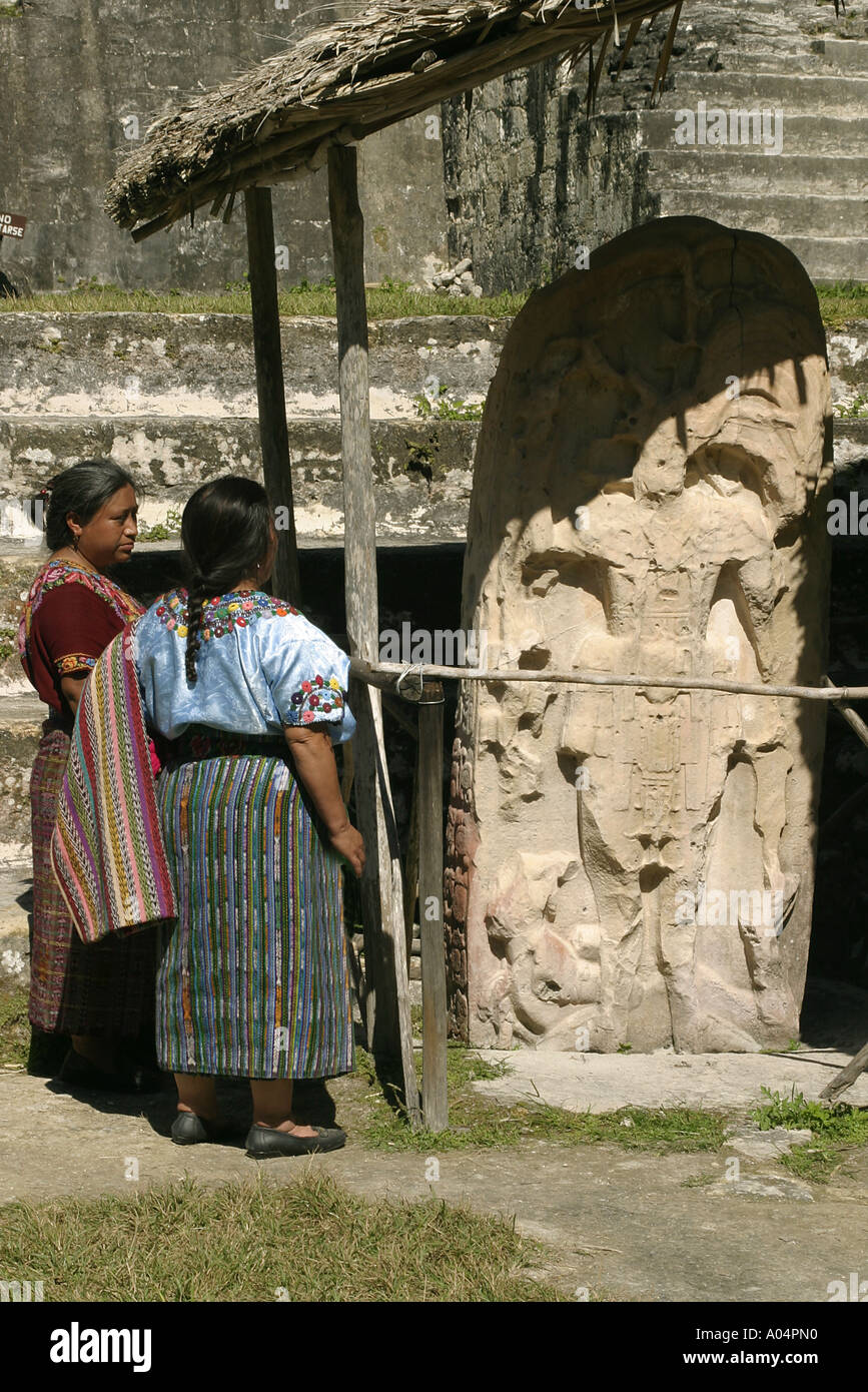 Guatemala. Tikal. Mayan women Stock Photo - Alamy