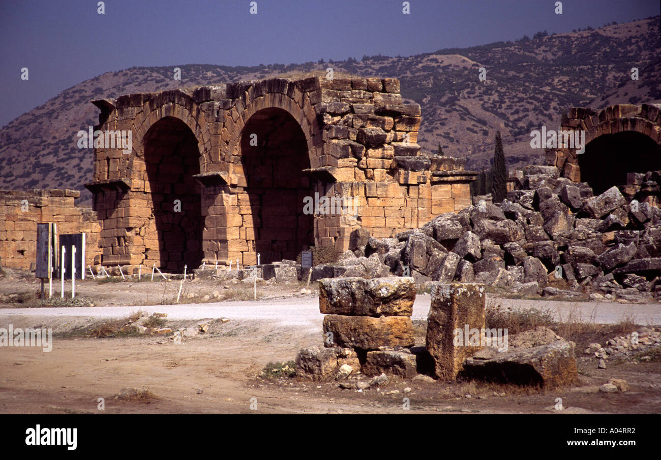 Hierapolis turkey baths hi-res stock photography and images - Alamy