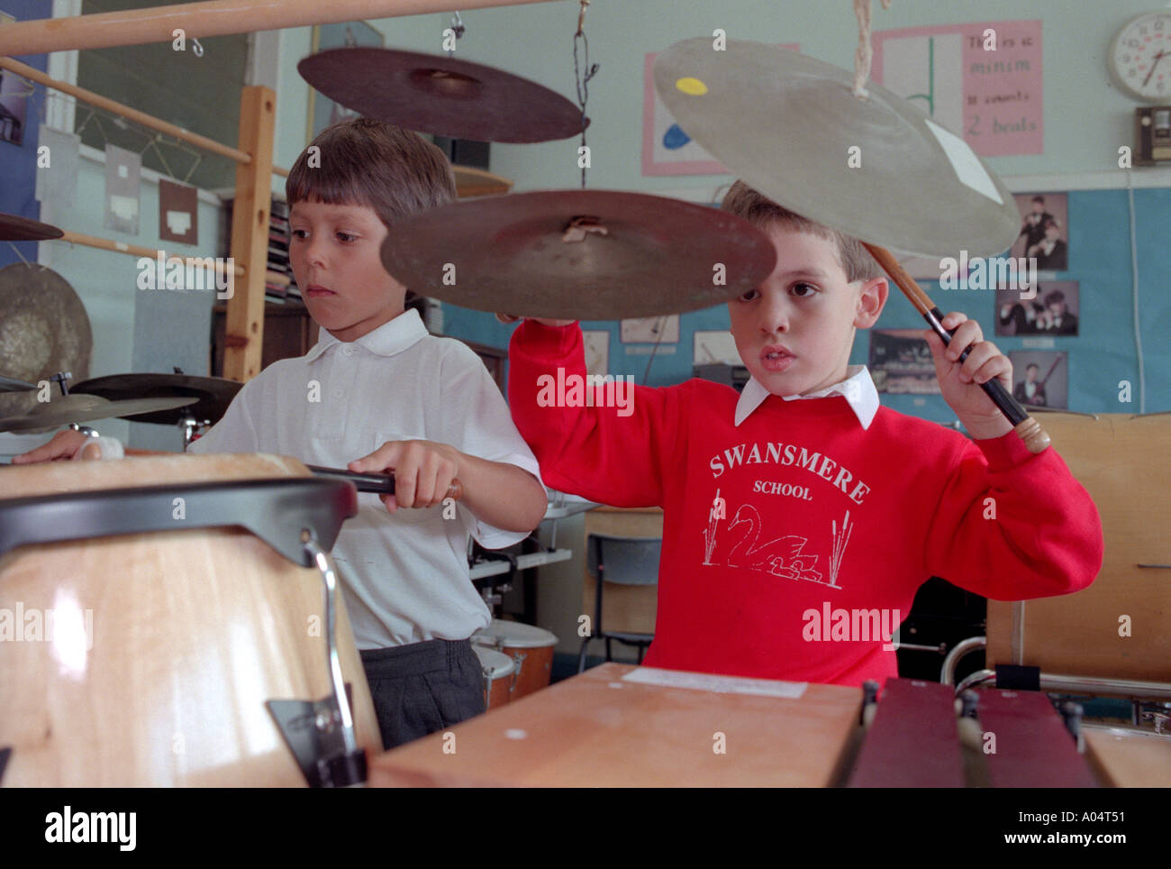 Music class at primary school Stock Photo - Alamy