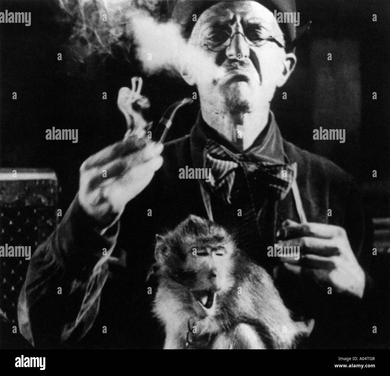 Sergei eisenstein strike Black and White Stock Photos & Images - Alamy