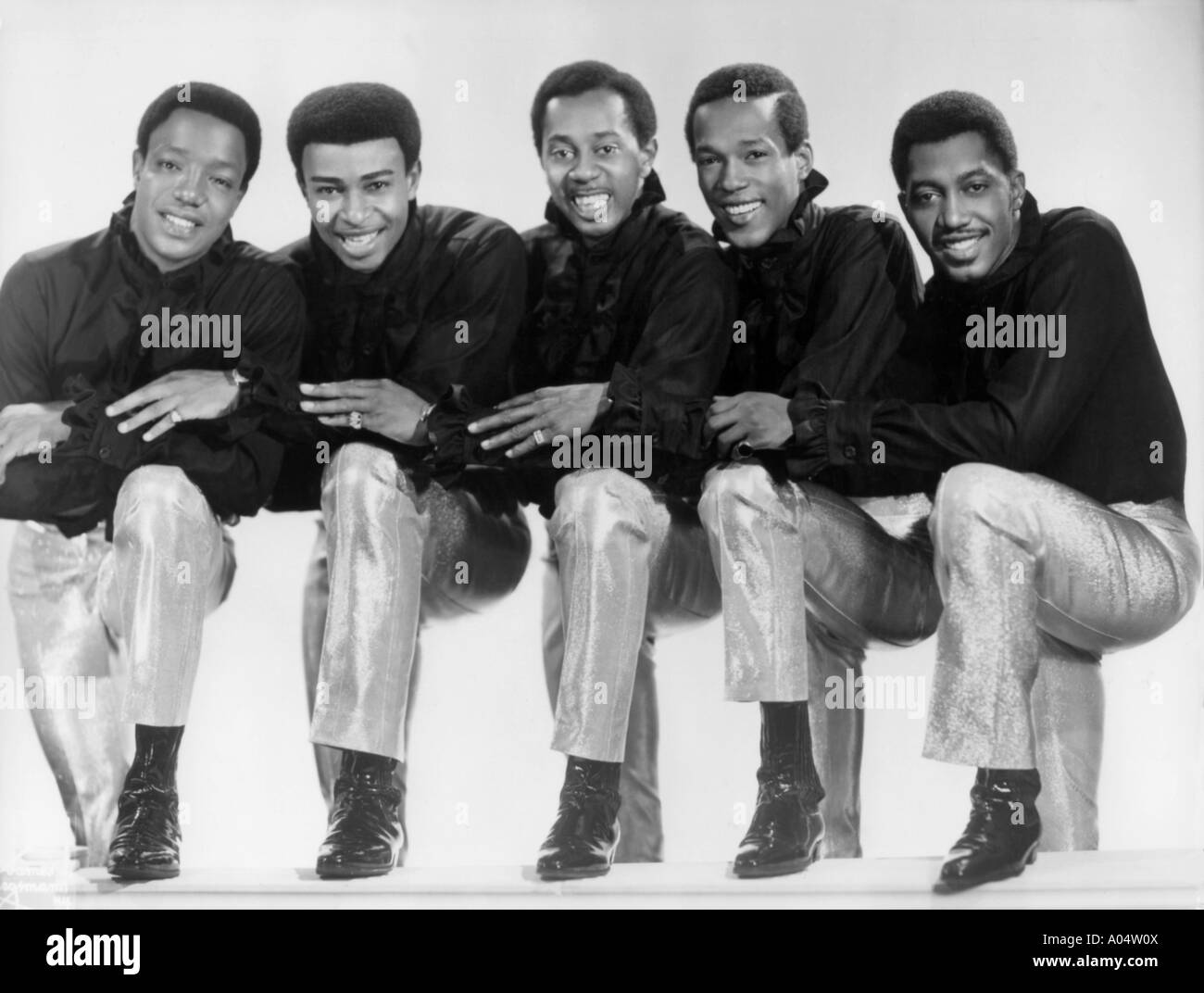 The temptations group Black and White Stock Photos & Images - Alamy
