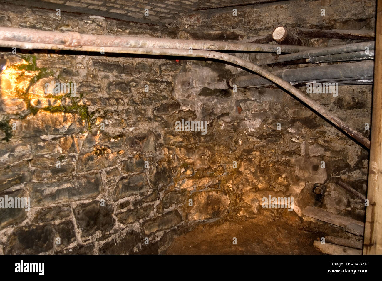Walls on sidewalk of underground hi-res stock photography and images ...