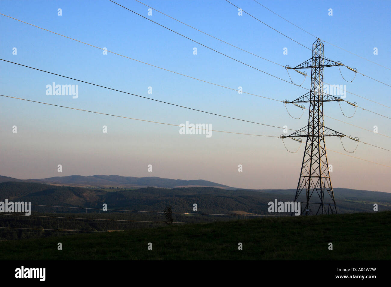 Electricity pylon scotland hi-res stock photography and images - Alamy