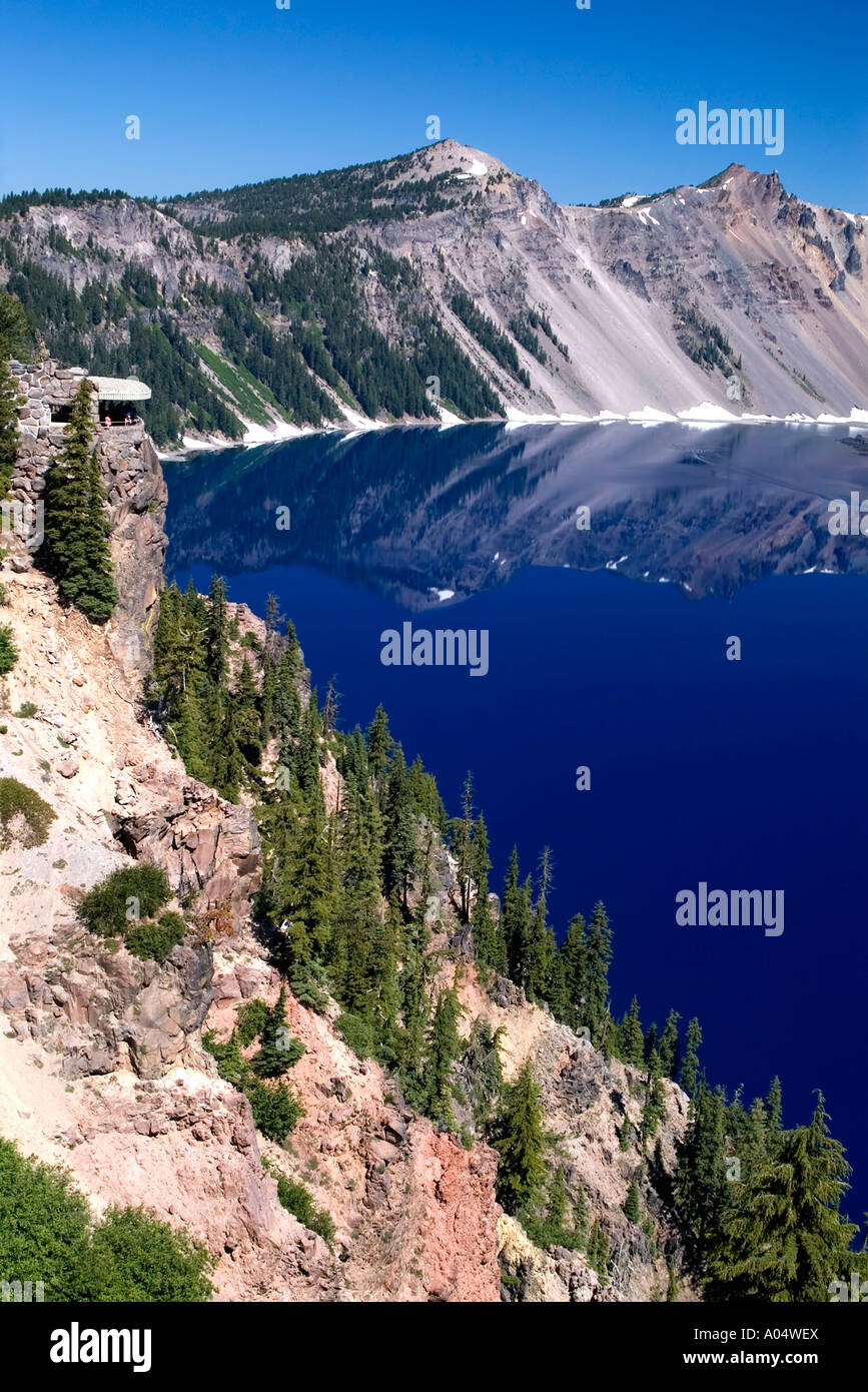 USA, Oregon, Crater Lake, Crater Lake National Park, Sinnott memorial ...