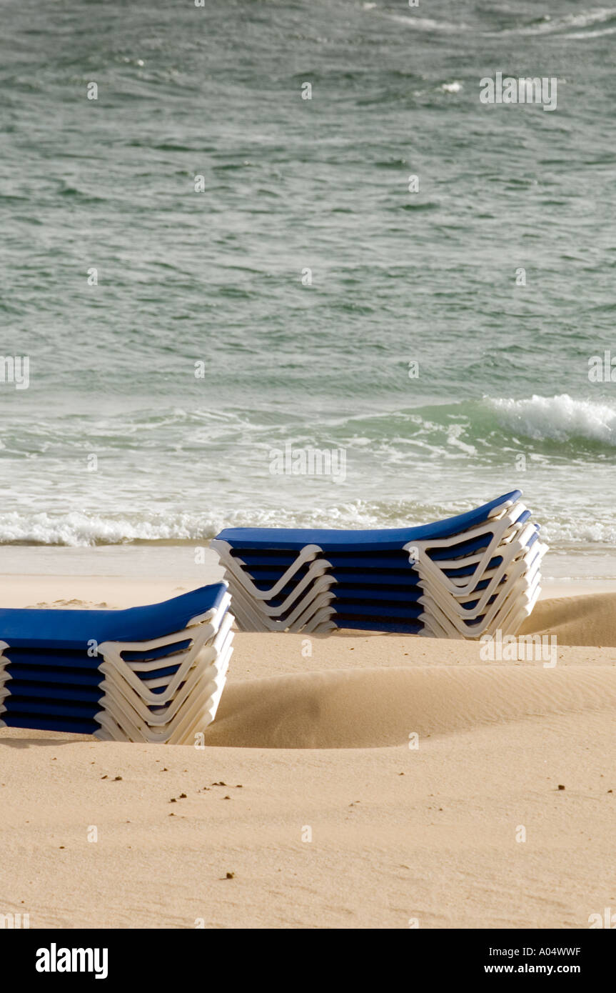 Sun Lounge - Blue and White Sunbeds Stock Photo - Alamy
