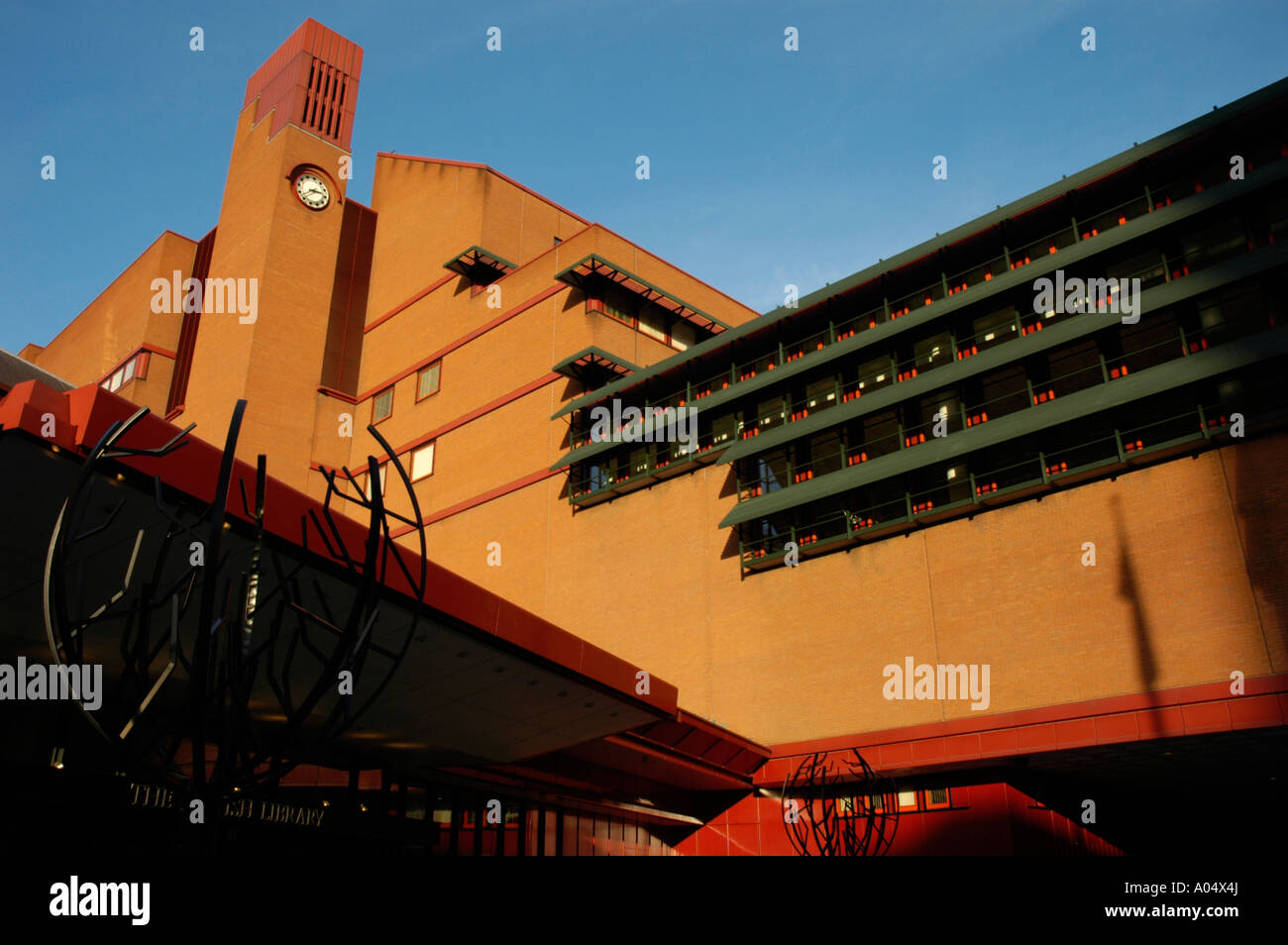 British library sculptures hi-res stock photography and images - Alamy
