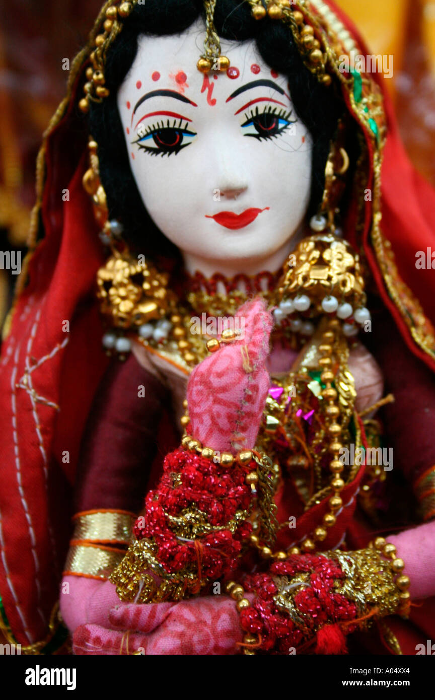 Colourful indian puppets hi-res stock photography and images - Alamy