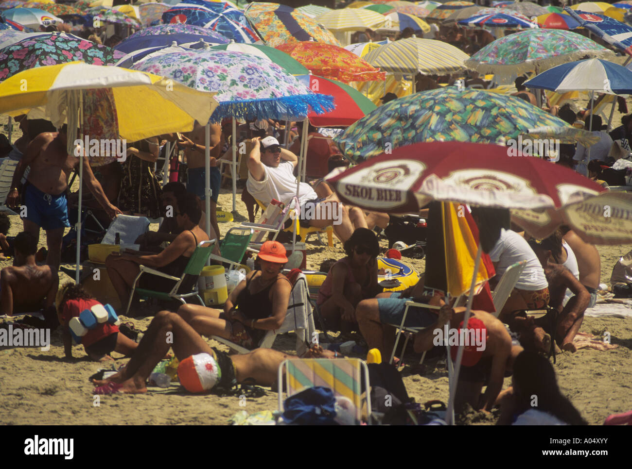 Families beach holidays hi-res stock photography and images - Alamy