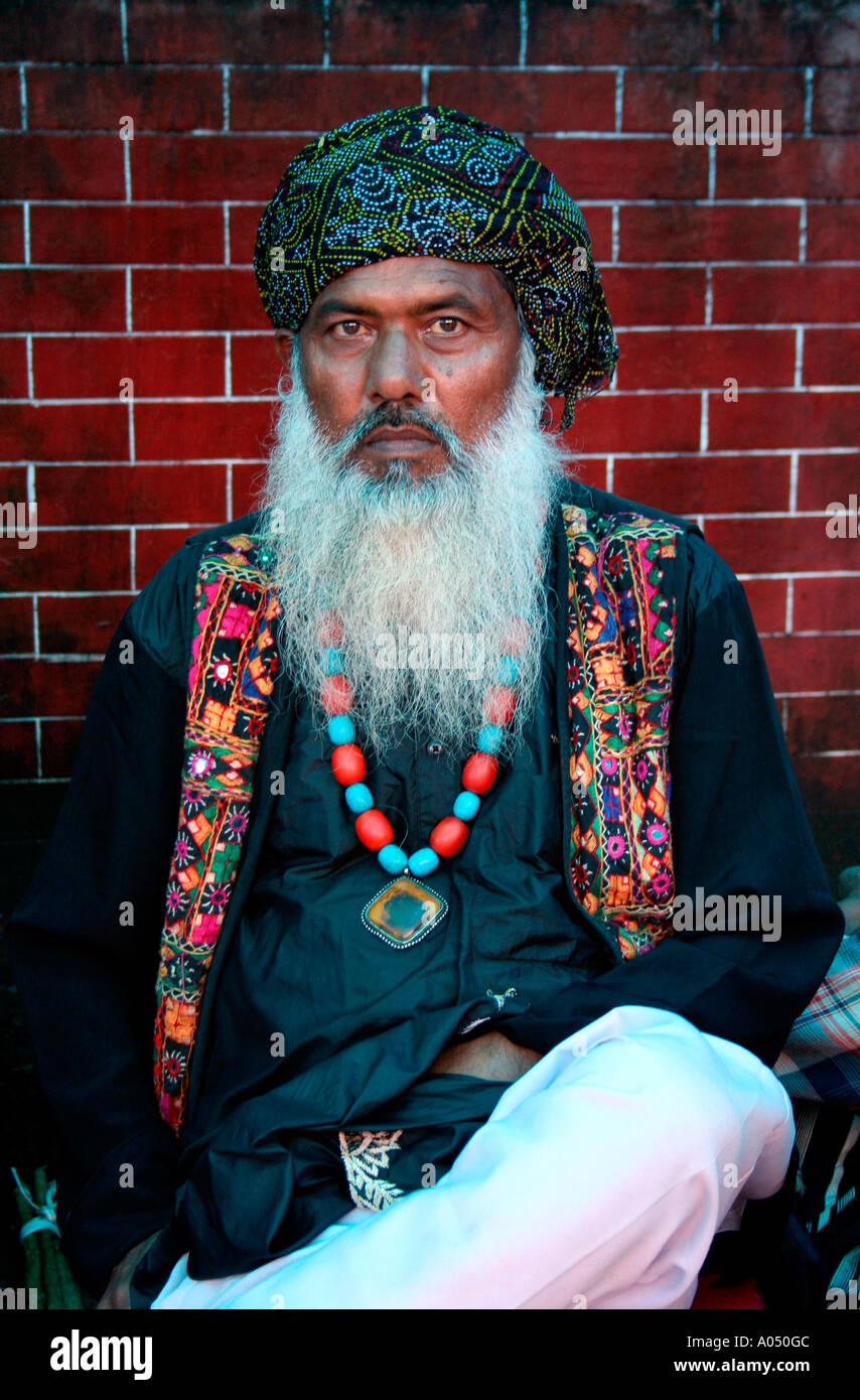 Indian magician hi-res stock photography and images - Alamy