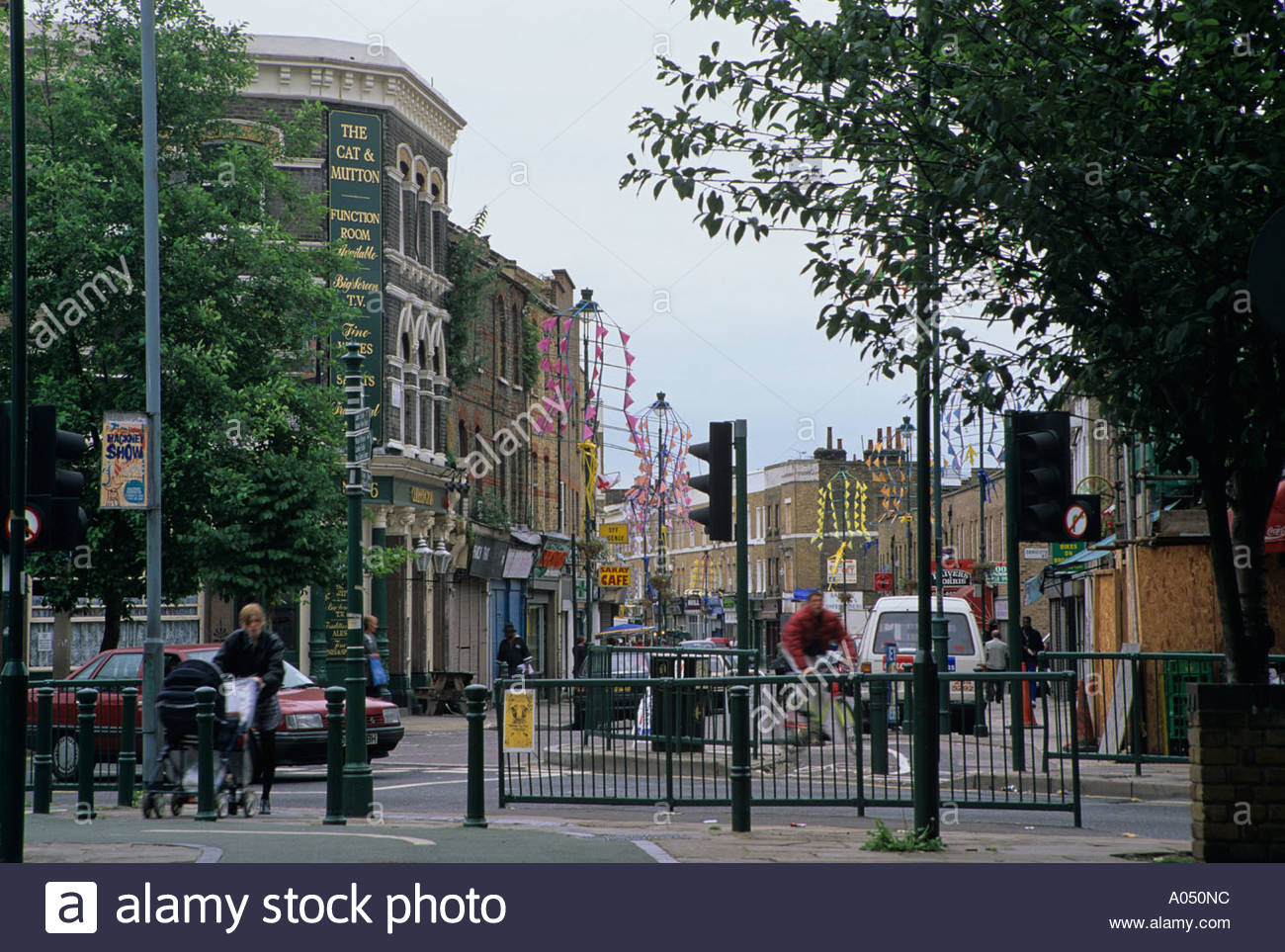 London Fields Hackney Stock Photos & London Fields Hackney Stock Images ...