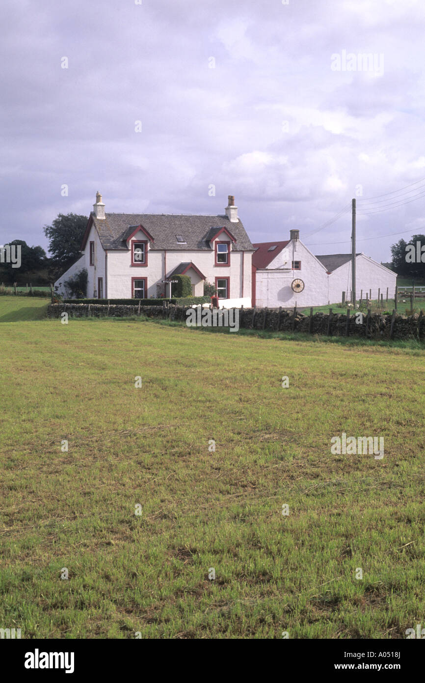 Traditional farm house near Stirling Scotland Stock Photo - Alamy