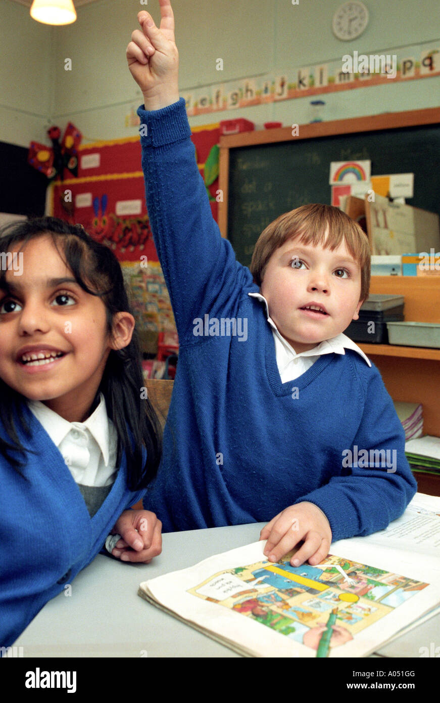reading class, primary school, UK Stock Photo - Alamy