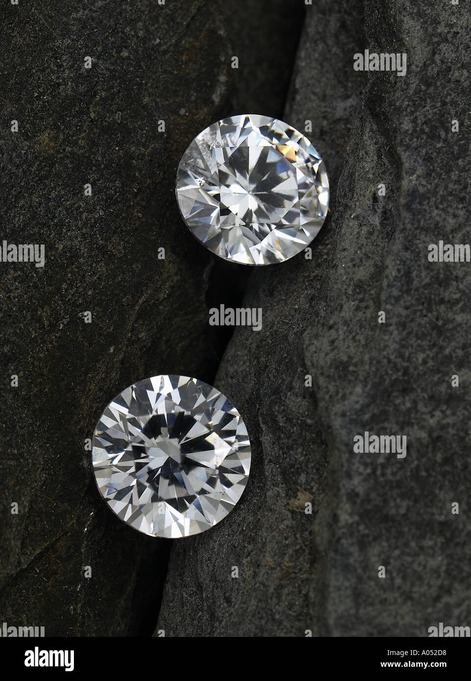Ideal cut diamond hi-res stock photography and images - Alamy