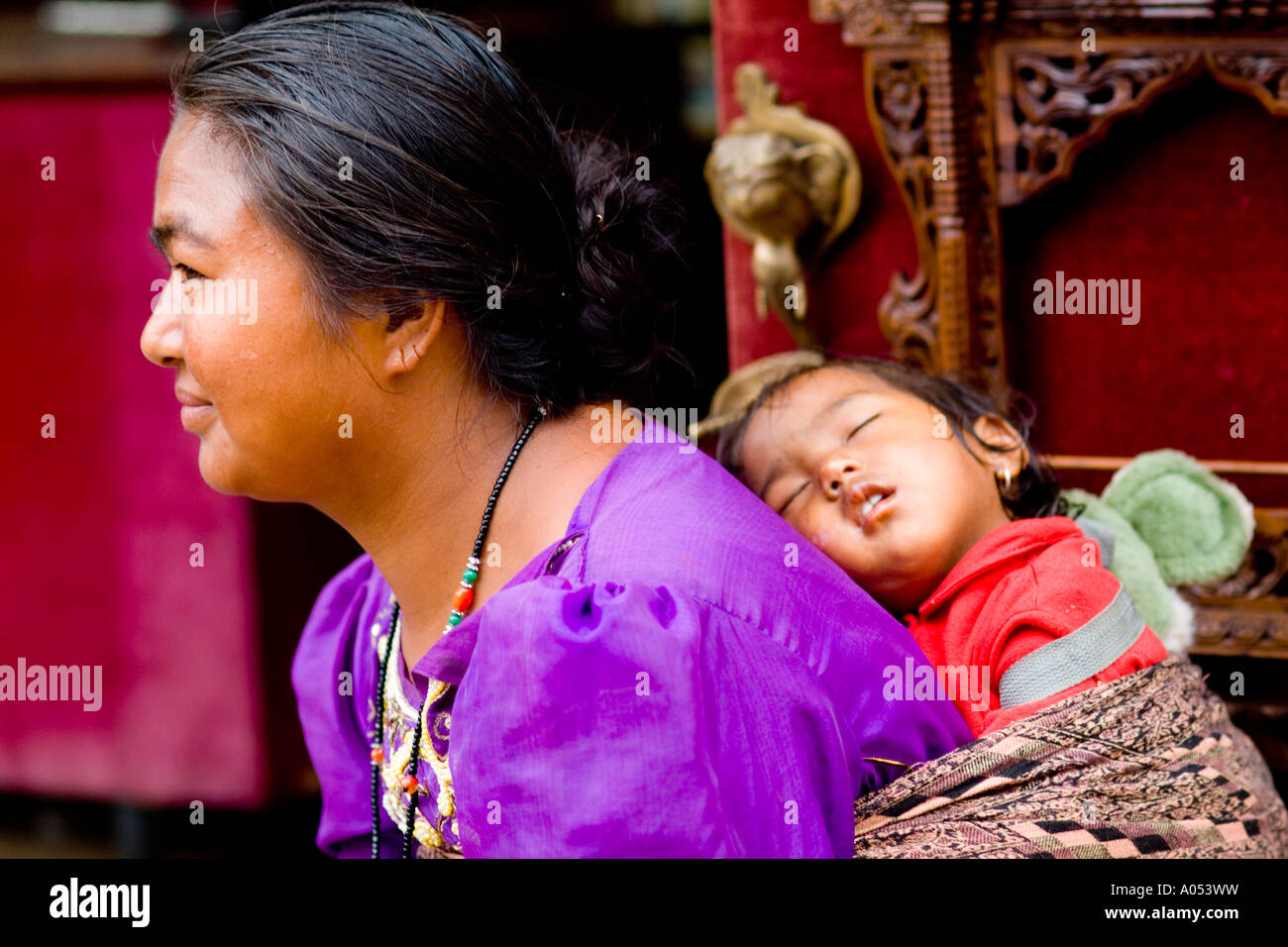 Nepal child poor hi-res stock photography and images - Alamy