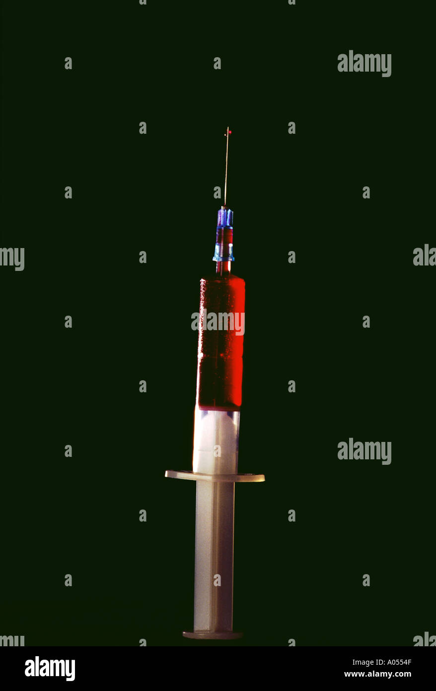 Medicine injection red serum health hi-res stock photography and images ...