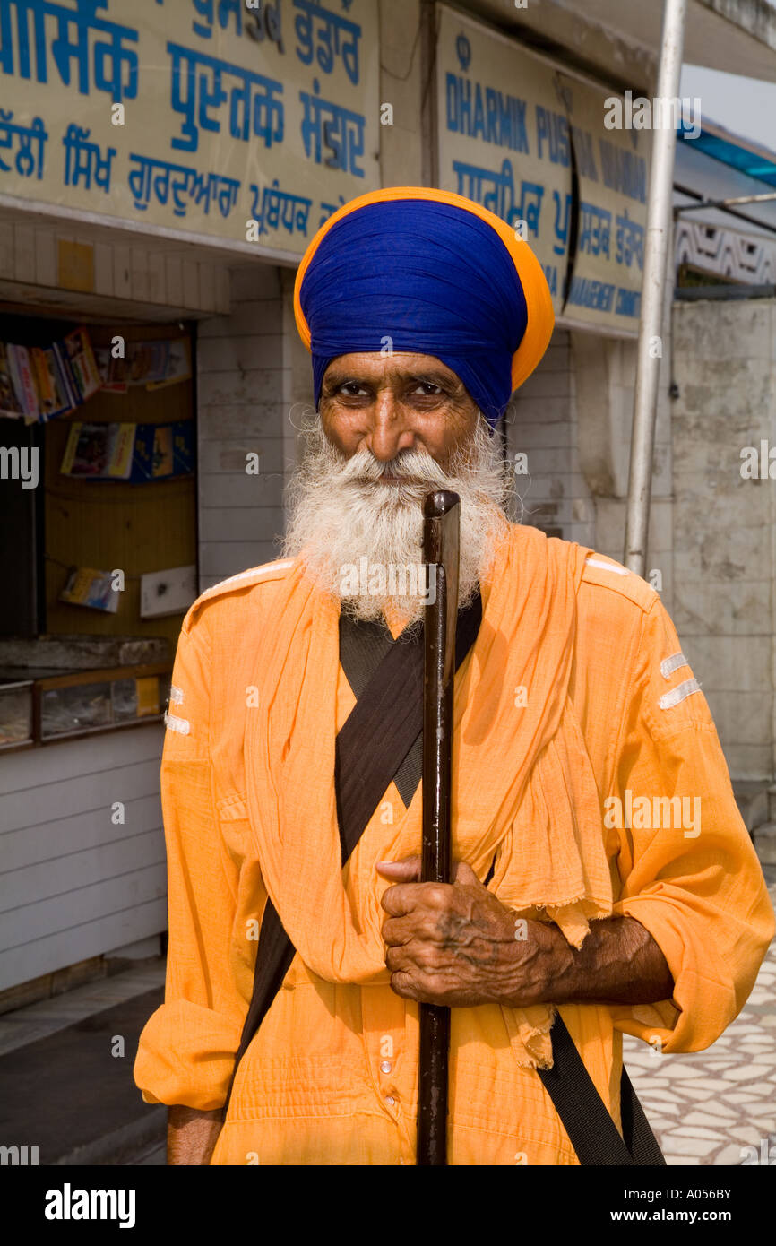 Portrait of colorful Sika Hindu religious man in famous Bangla Shib ...