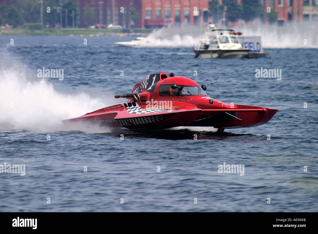 Powerboat racing hi-res stock photography and images - Alamy