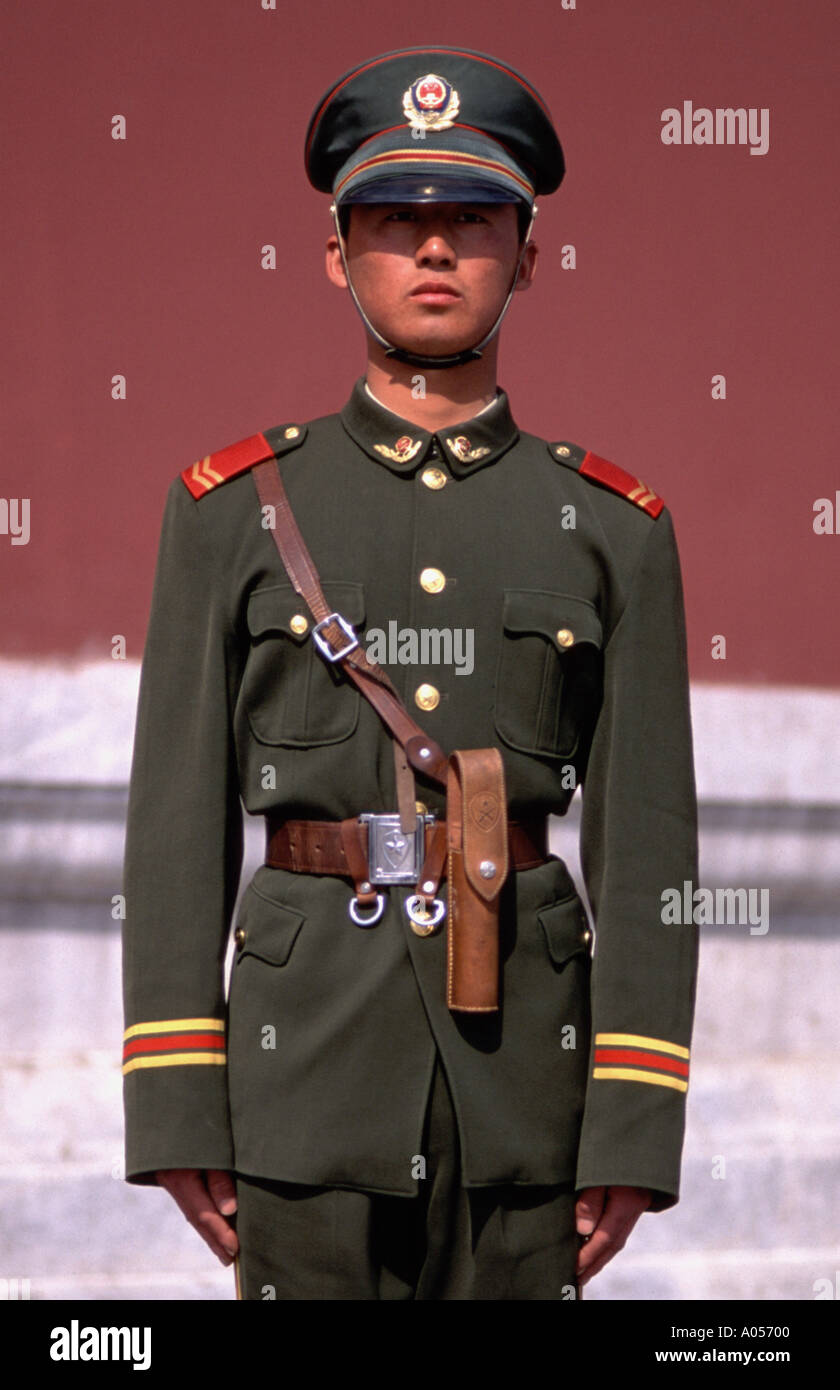 Guard Forbidden Palace Stock Photo - Alamy