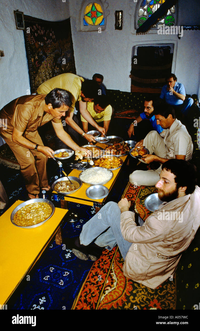 Saudi Arabia Traditional Meal In Saudi Home Stock Photo - Alamy