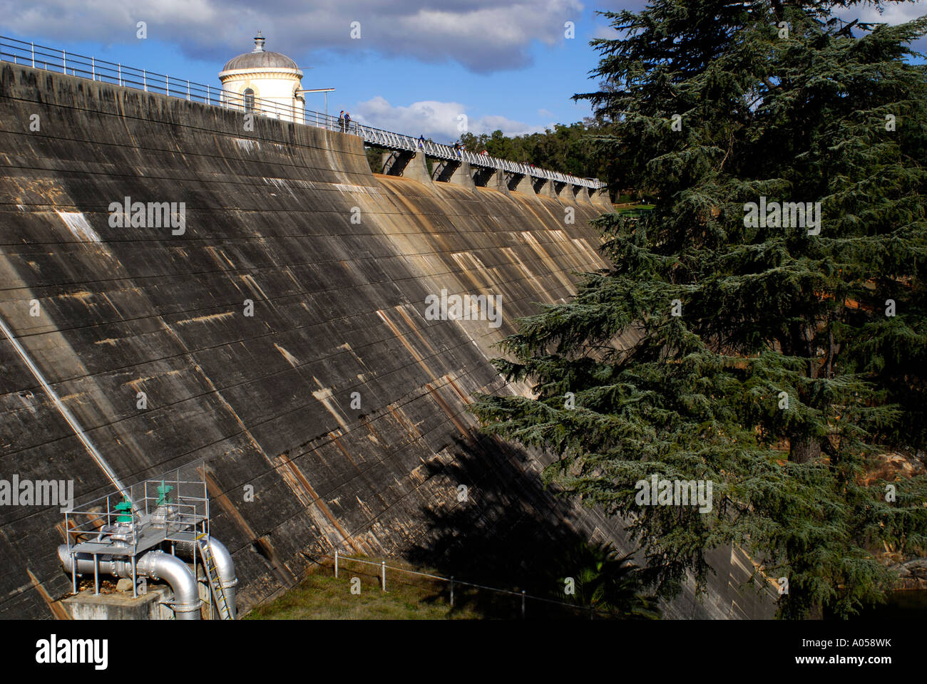section of weir wall and walkway, Mundaring Weir, Western Australia ...