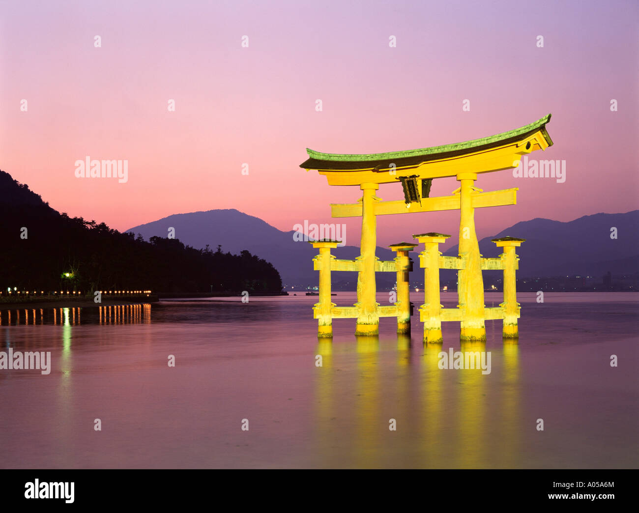 Hiroshima Miyajima, Torii Gate Stock Photo - Alamy