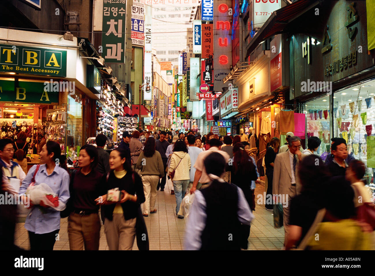 Myeongdong shopping streets hi-res stock photography and images - Alamy