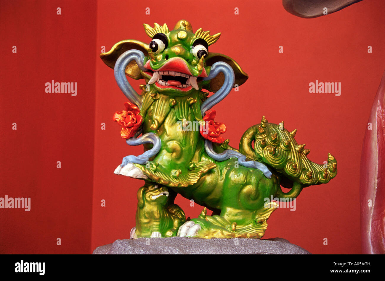 Chan see shu yuen temple hi-res stock photography and images - Alamy