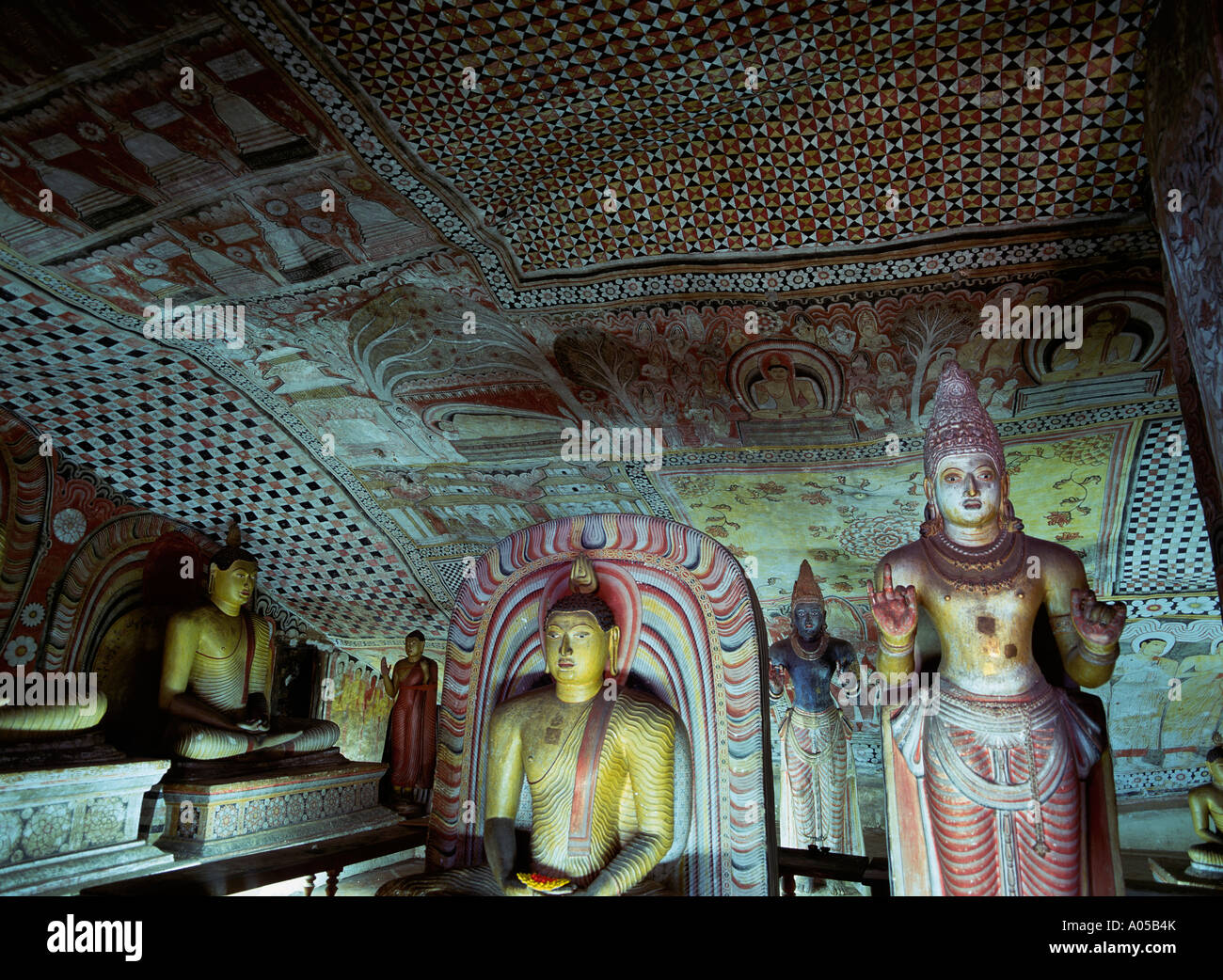 Dambulla, Rock Temple Cave Stock Photo - Alamy