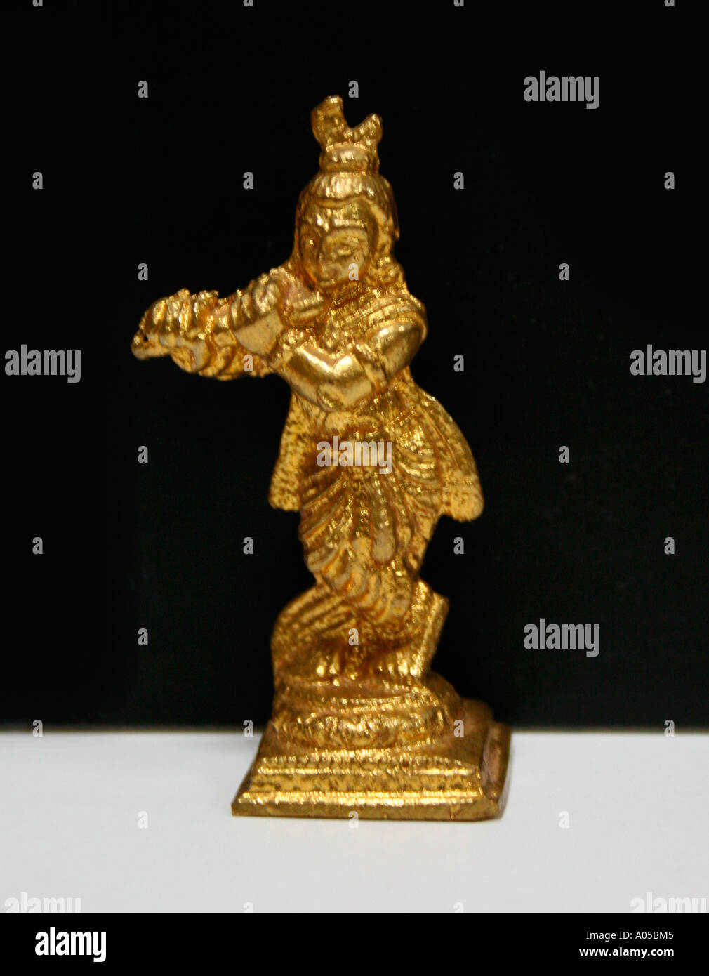 Krishna idol hi-res stock photography and images - Alamy