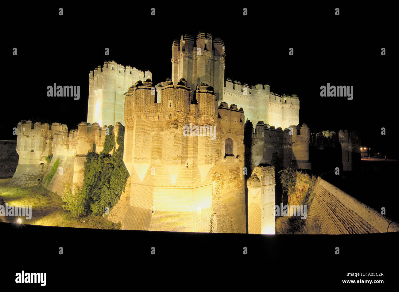 15th century castles of castile and leon hi-res stock photography and ...