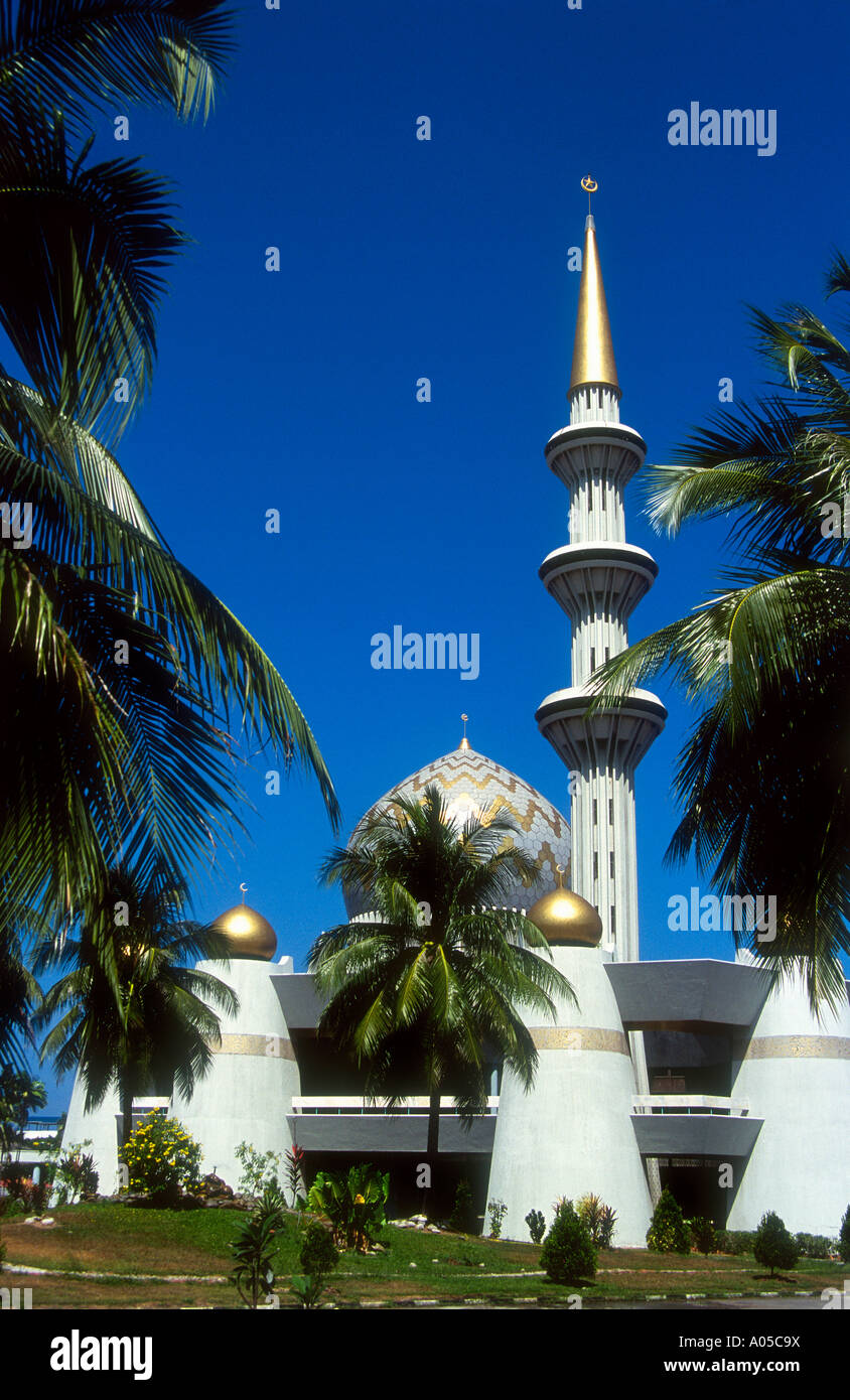 Sabah state mosque hi-res stock photography and images - Alamy