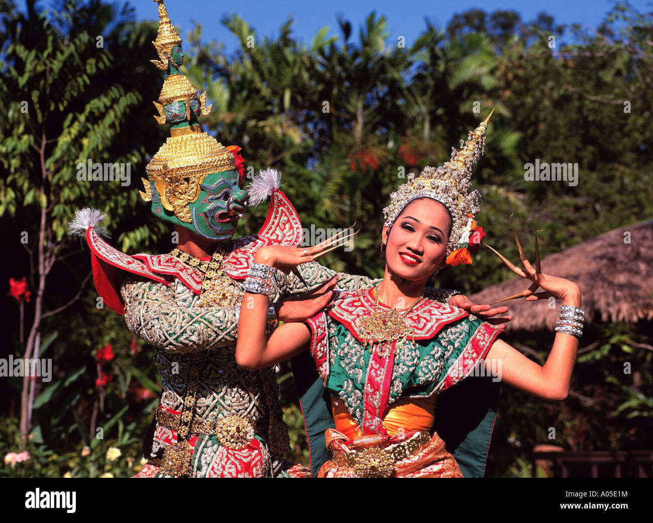 Bangkok khon thailand dancing mask hi-res stock photography and images ...
