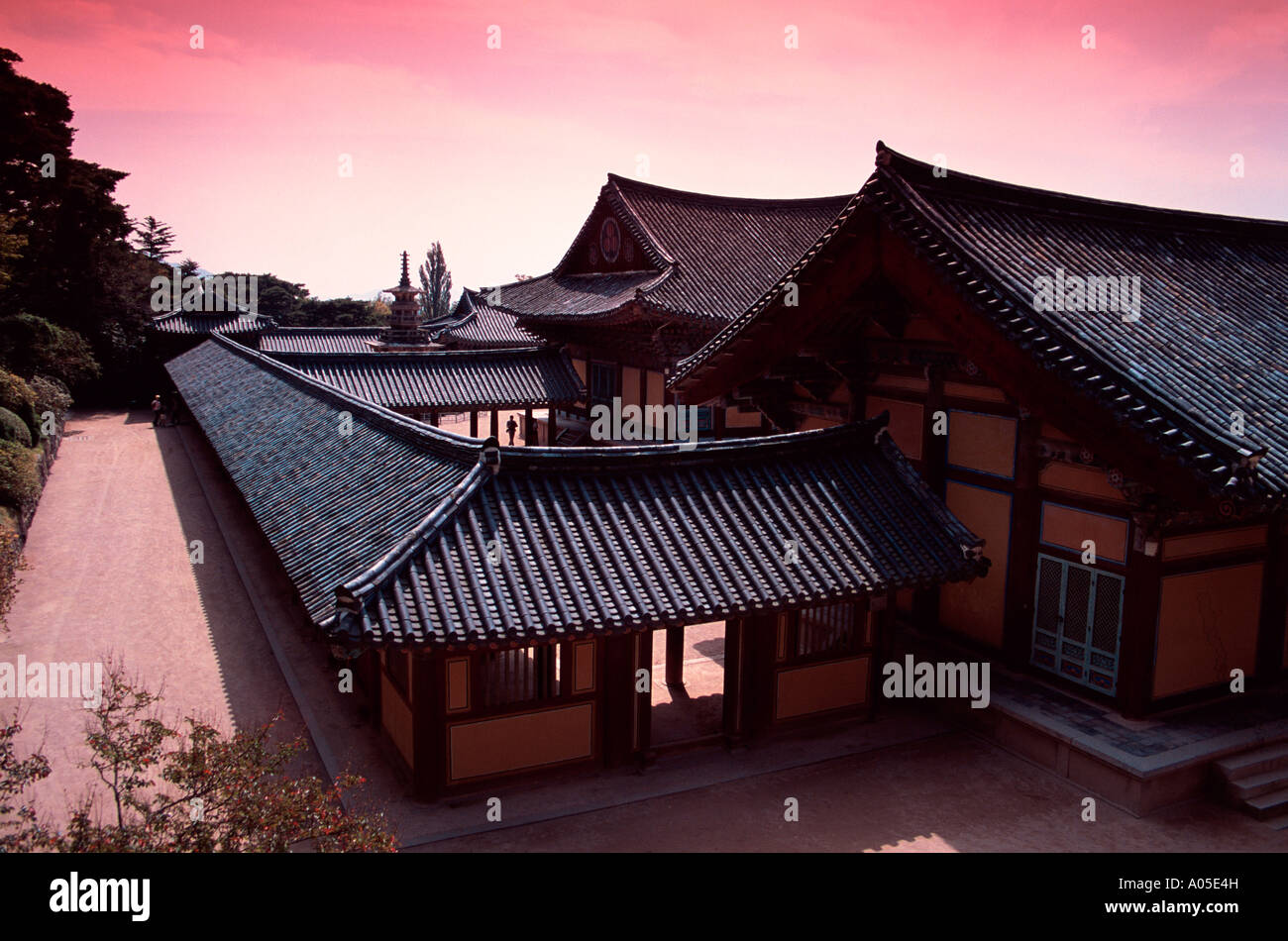 South korea pulguksa bulguksa temple hi-res stock photography and ...