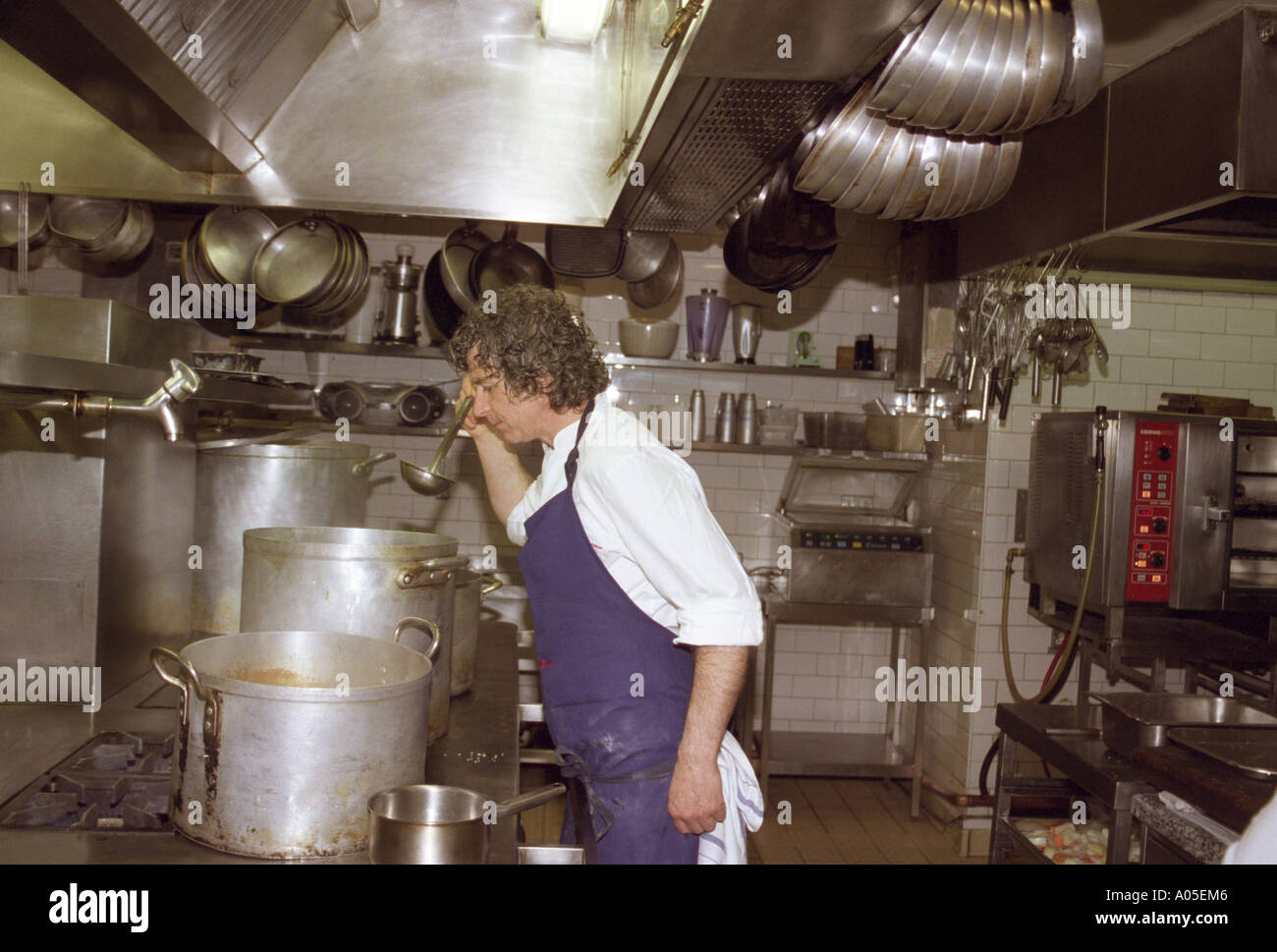 Michelin star irish chef in his ki hi-res stock photography and images ...